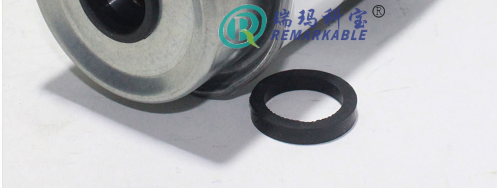 FS19982旋装式燃油/水分离过滤器过滤材料滤芯汽车卡车挖掘机等-阿里巴巴