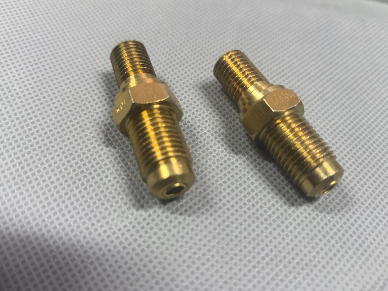 06D130757C 06D130757B 适用大众Eos高尔夫斯柯达燃油压力调节器-阿里巴巴