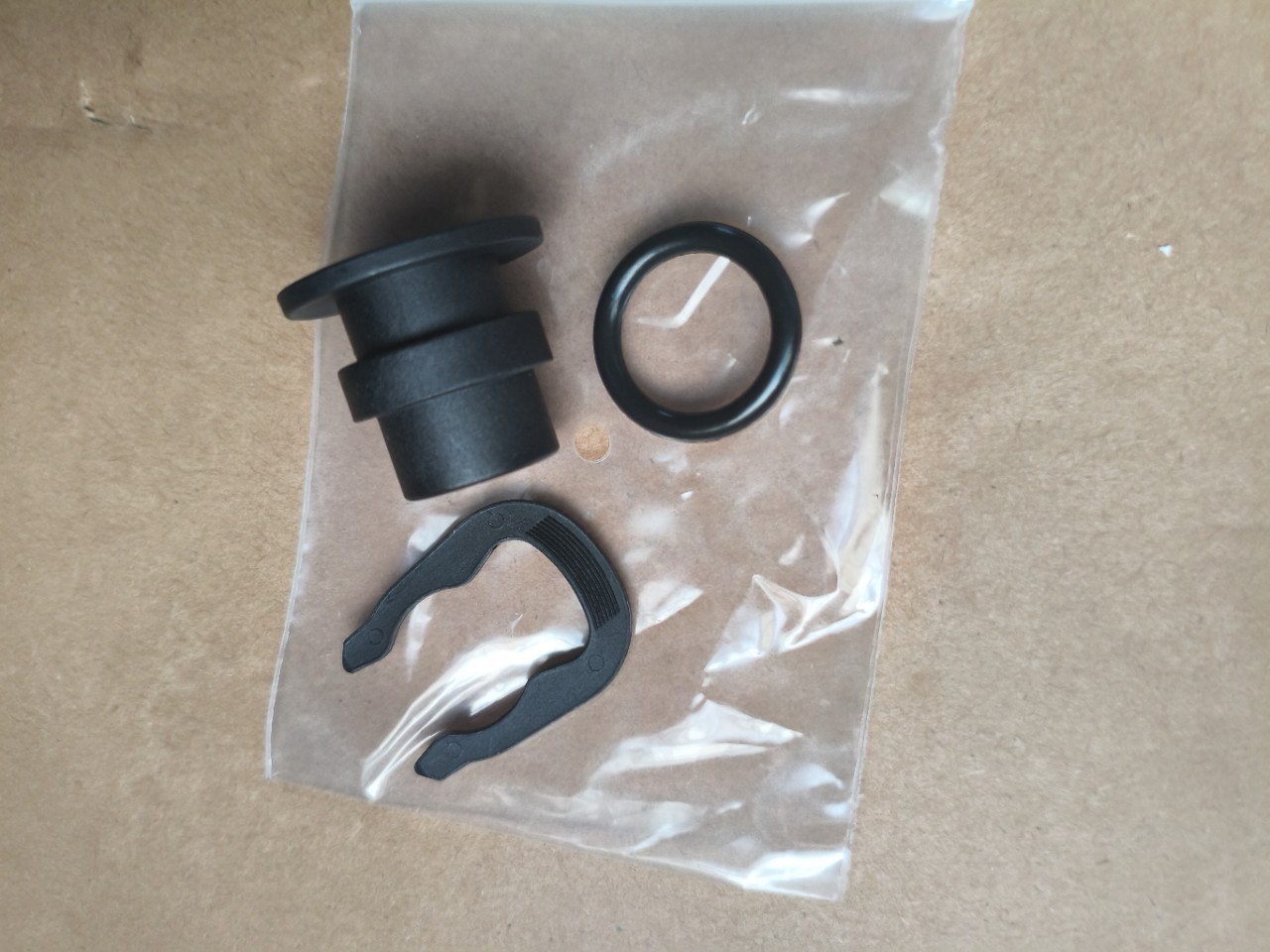 357121140 06B121099大众车系水堵水箱堵头密封圈卡字-阿里巴巴