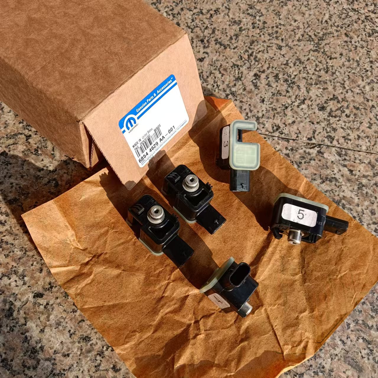 适用于2018-2023年吉普牧马人角斗士差速器轴传感器 68544629AA-阿里巴巴