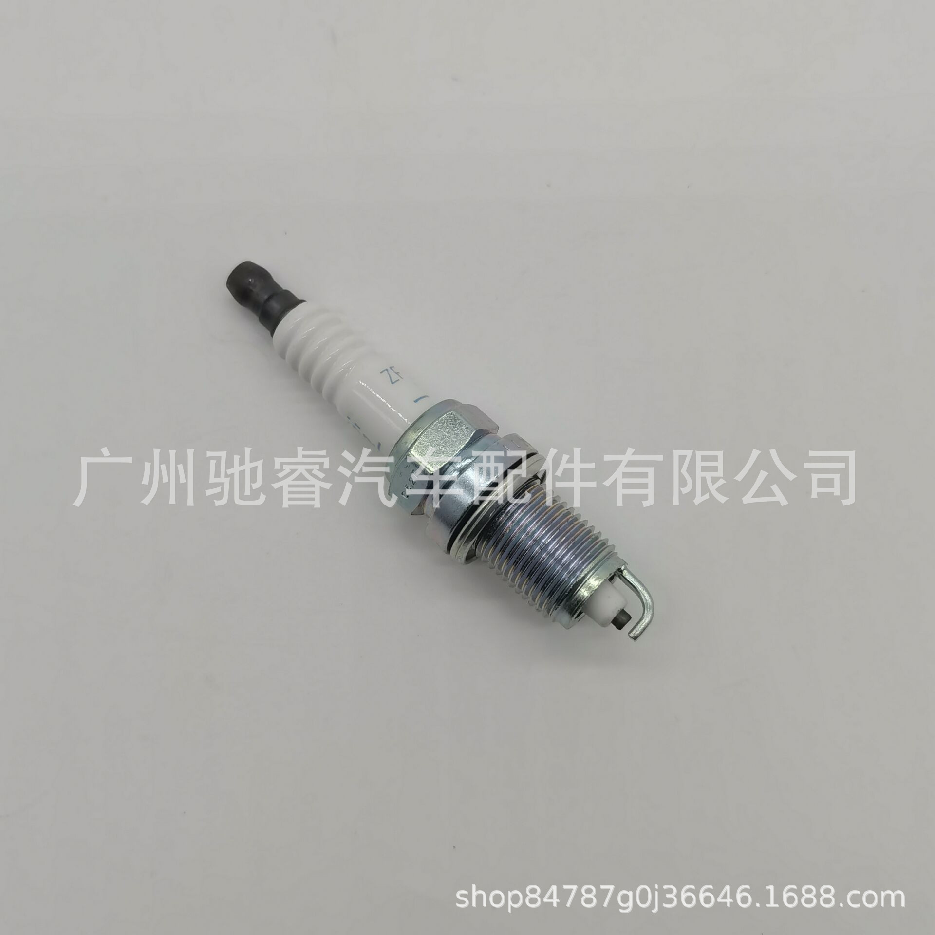 18829-11050适用于现代起亚伊兰特 途胜工厂直销火花塞ZFR5F-11-阿里巴巴