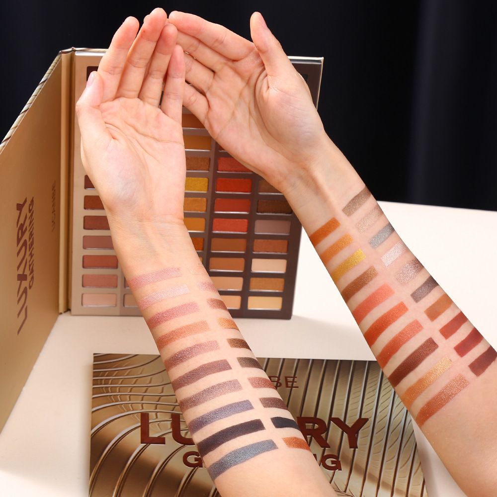 UCANBE 60色Luxury眼影盘日常闪粉哑光大地色眼影 跨境眼影彩妆盘-阿里巴巴