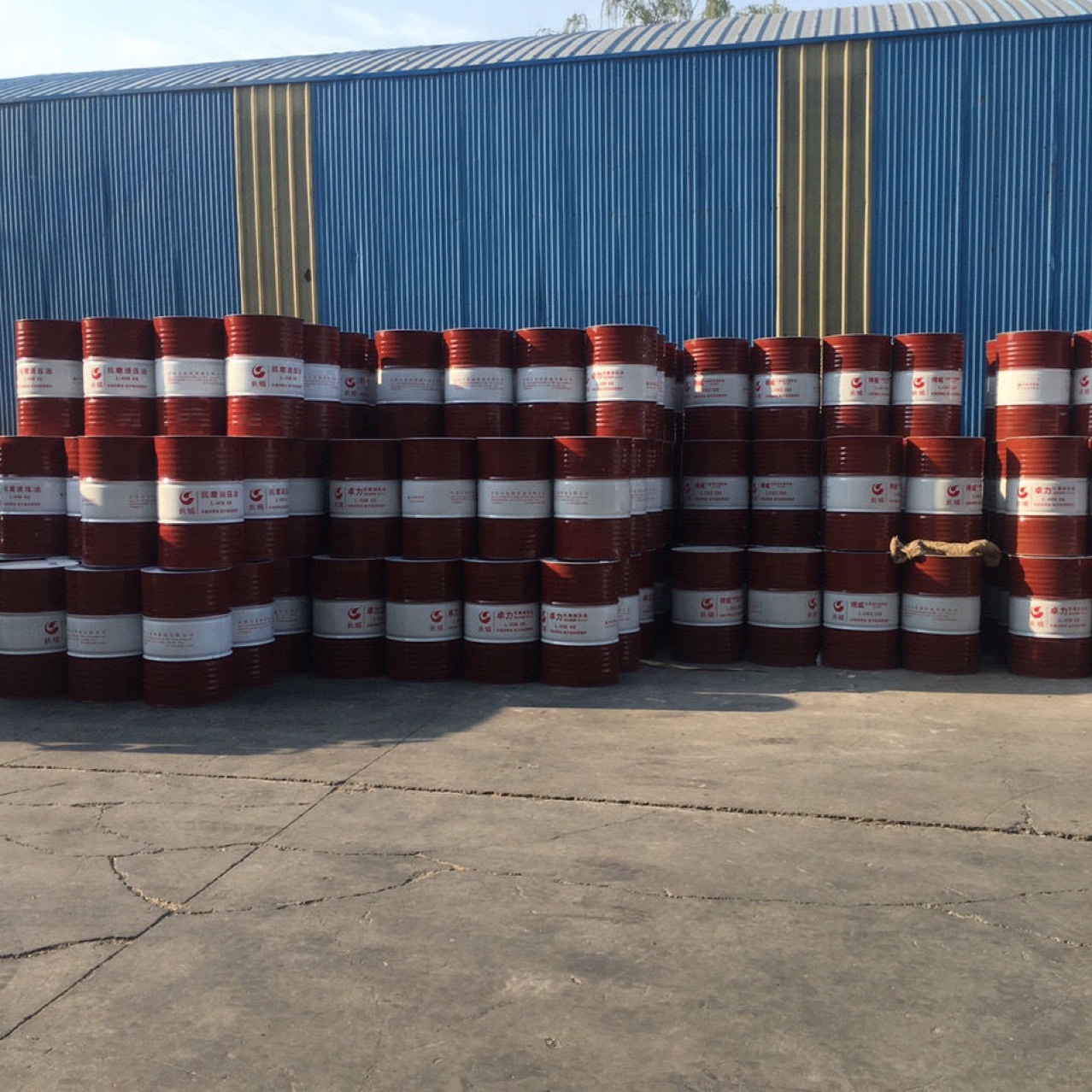 长城润滑油得威L-CKC220工业闭式齿轮油170kg 200L铁桶包邮抗磨损-阿里巴巴
