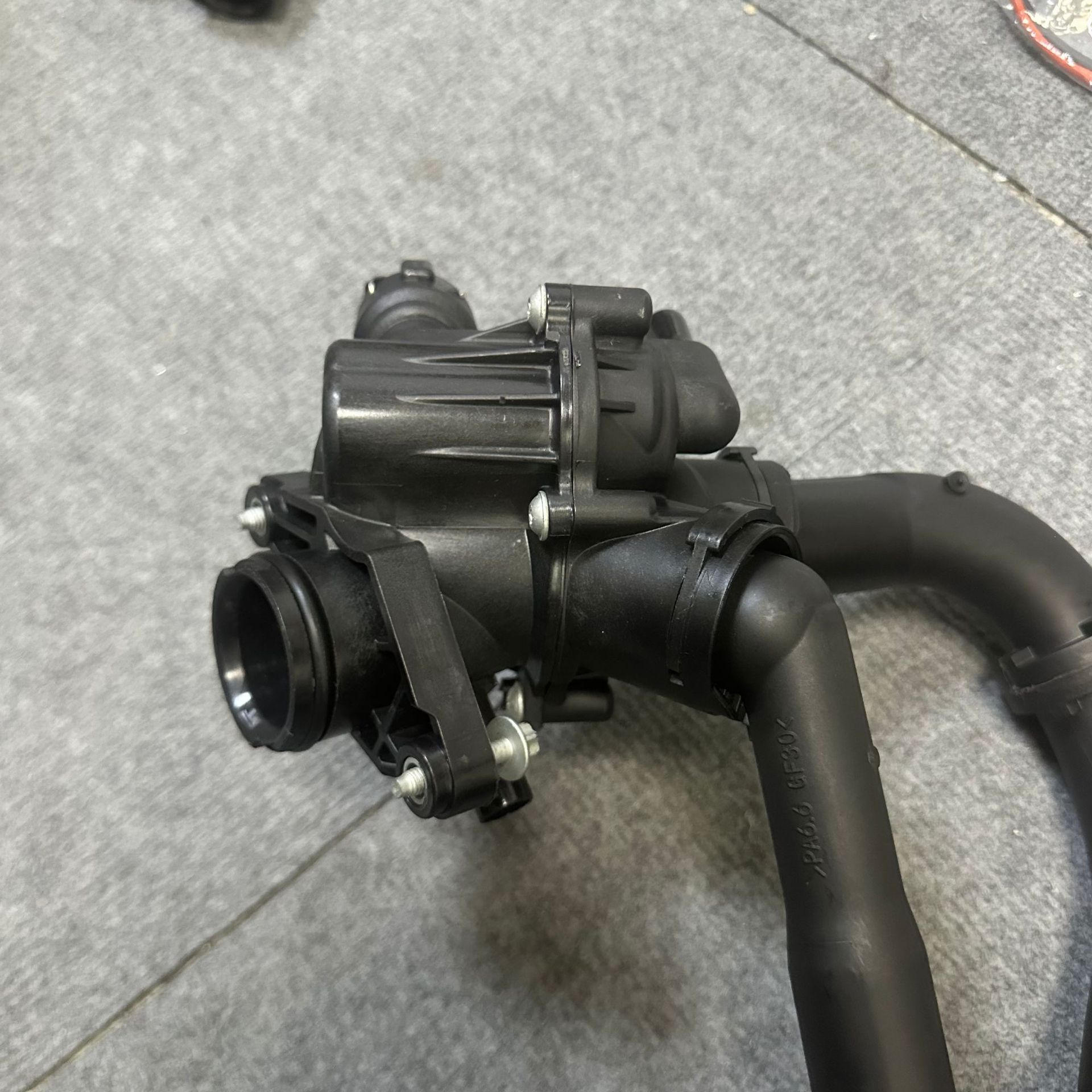 274 200 01 15适用于奔驰 274发动机冷却节温器恒温器A2742000115-阿里巴巴