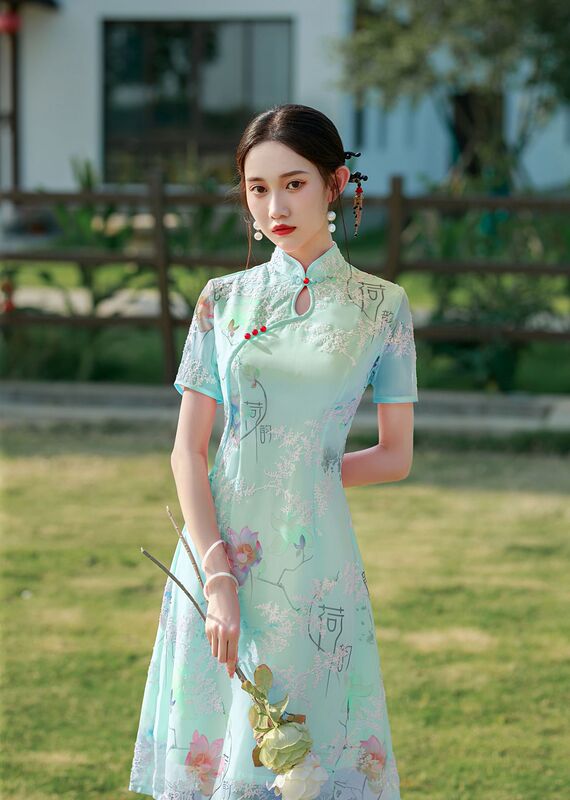 Women Chinese dress Oriental Retro Qipao Cheongsam model show miss ...