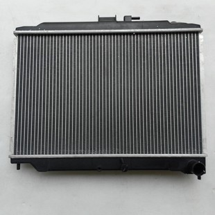 适用于日产NV350 E26 21460-3XC0A 214603XA0A汽车散热器-阿里巴巴