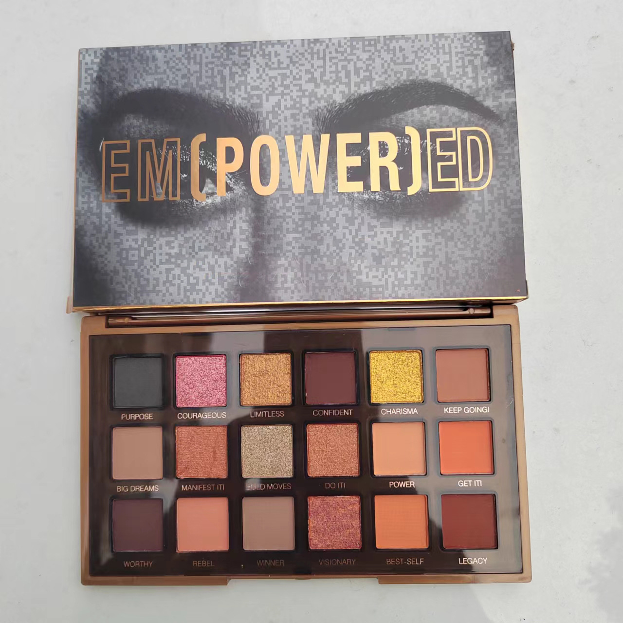 huda同款法国兰蔲高颜值大地色眼影盘反转玫瑰18色眼影脆香米闪粉-阿里巴巴