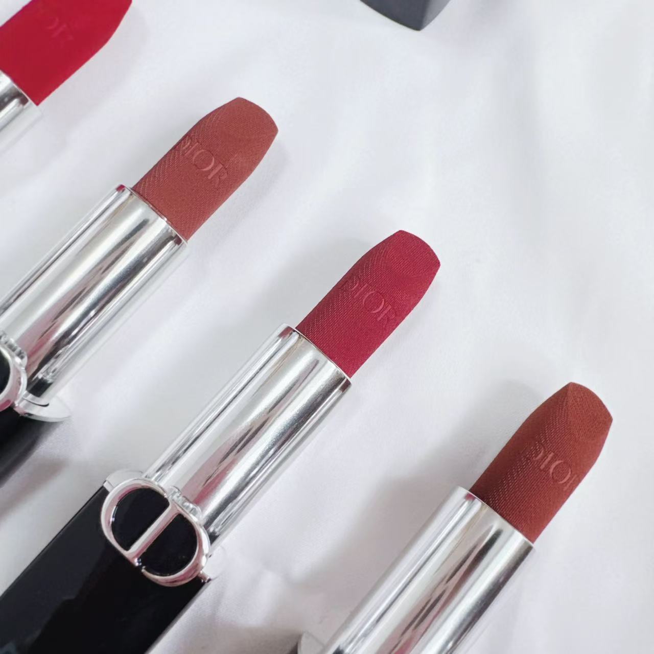 【官方正品】Di/or/迪.奥烈艳蓝金口红999锻光888丝绒720哑光唇膏-阿里巴巴