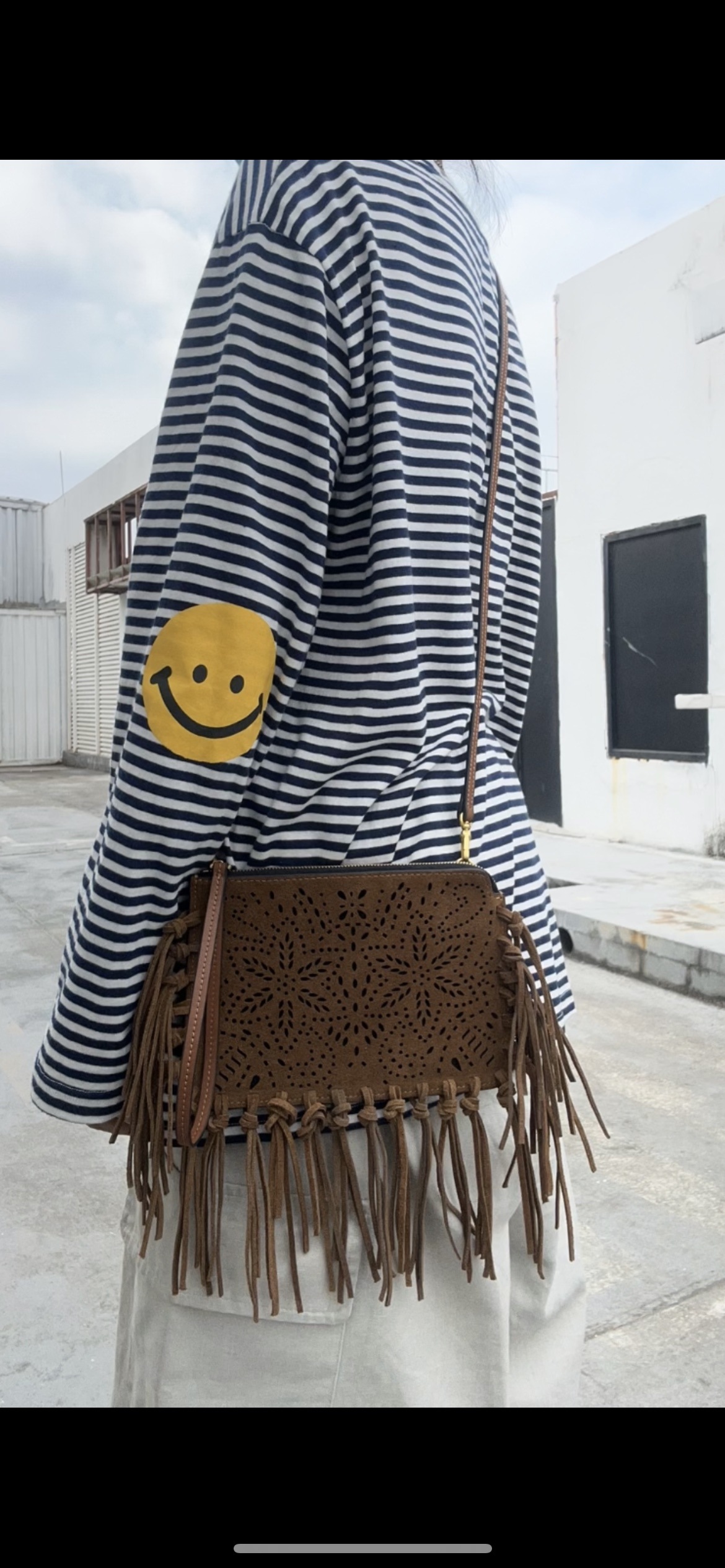 跨境小众设计复古流苏镂空印花手拿包秋冬新款美拉德时尚百搭女包-阿里巴巴