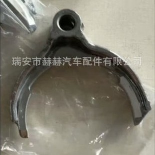33213-35040适用于丰田海拉克斯兰德酷路泽海狮变速箱换挡拔叉-阿里巴巴