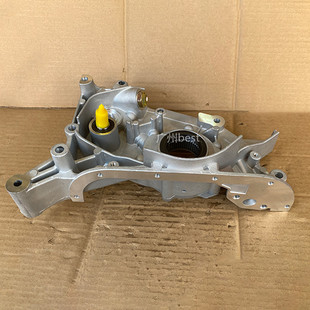 MD155610 L200/L300机油泵总成时规盖总成Auto Parts Oil Pump-阿里巴巴