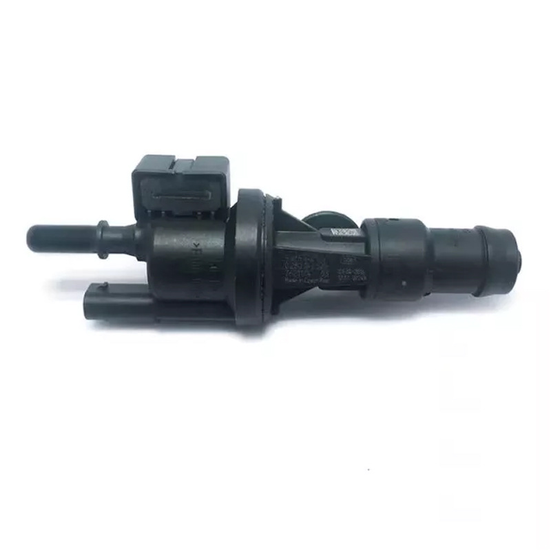 适用于宝马1系2系X1X2碳罐电磁阀218i燃油箱通风阀OE 13907614013-阿里巴巴