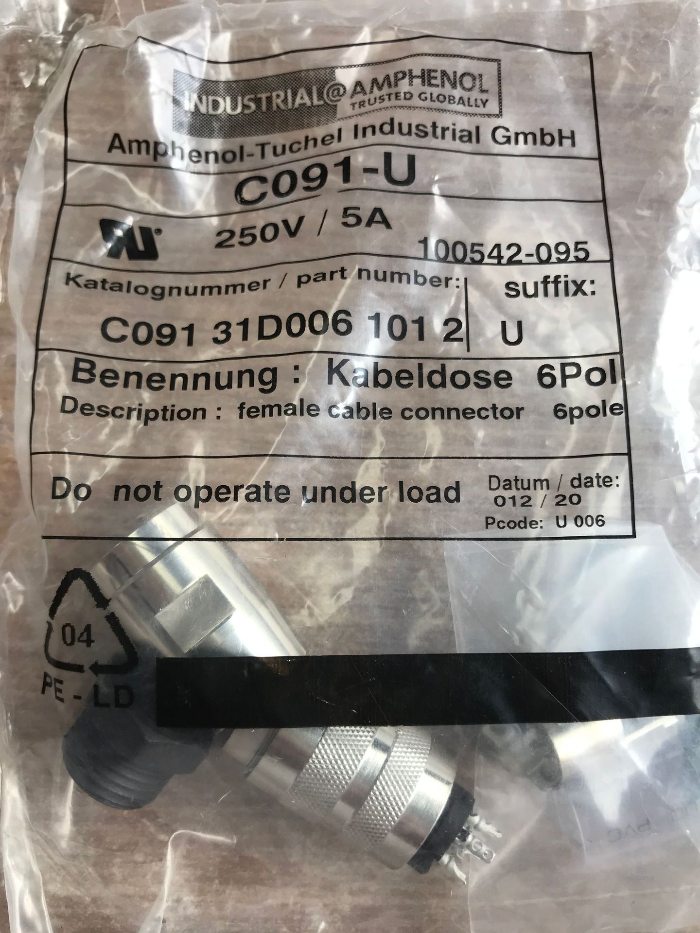 现货供应安费诺原装连接器C091-U系列（D：母插类型）-阿里巴巴