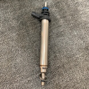 278缸内直喷喷油嘴适用奔驰A2560700187 A2780700687 0261500396-阿里巴巴