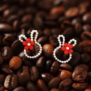 2023年新款花朵珍珠小兔耳环韩国 气质耳饰925银针时尚首饰批发-阿里巴巴