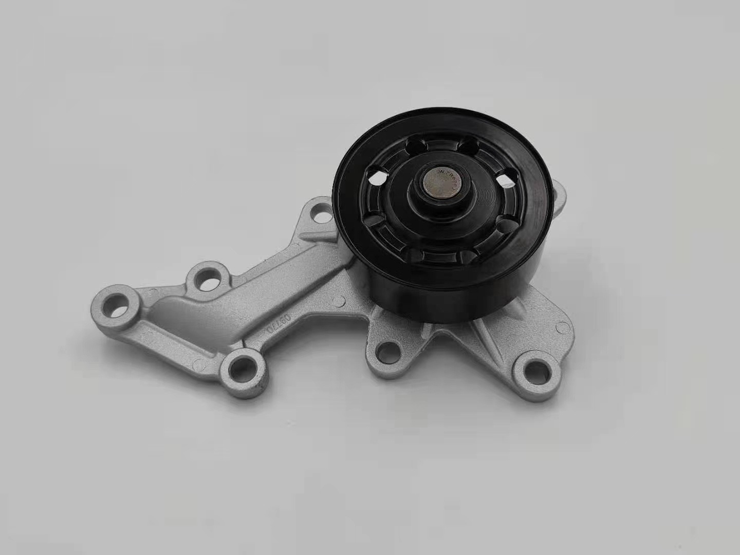 汽车水泵1NR 16100-09770 16100-80013 16100-B9490工厂直供-阿里巴巴