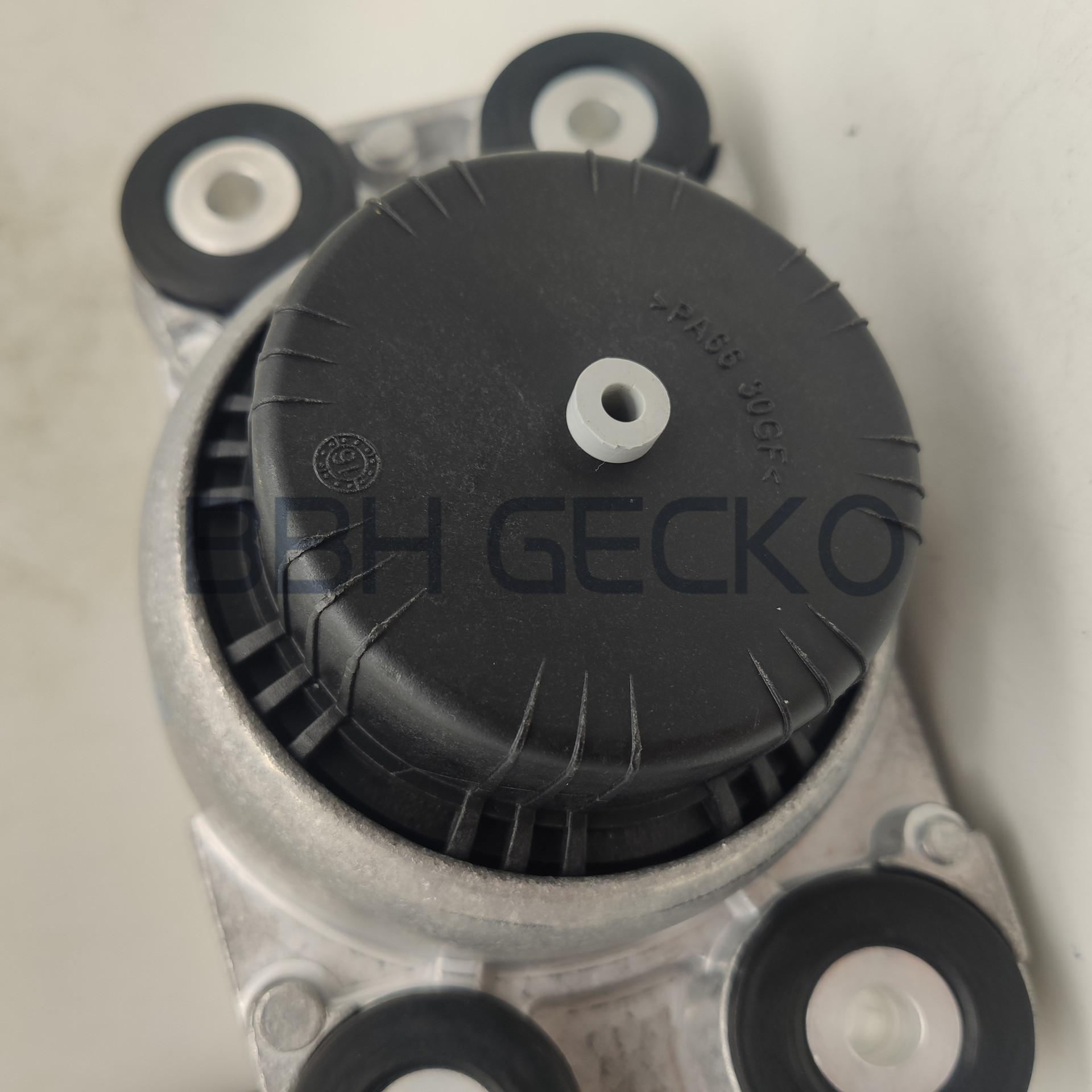 适用于路虎揽胜 发动机机脚胶 波箱胶 LR123908 LR057721-阿里巴巴