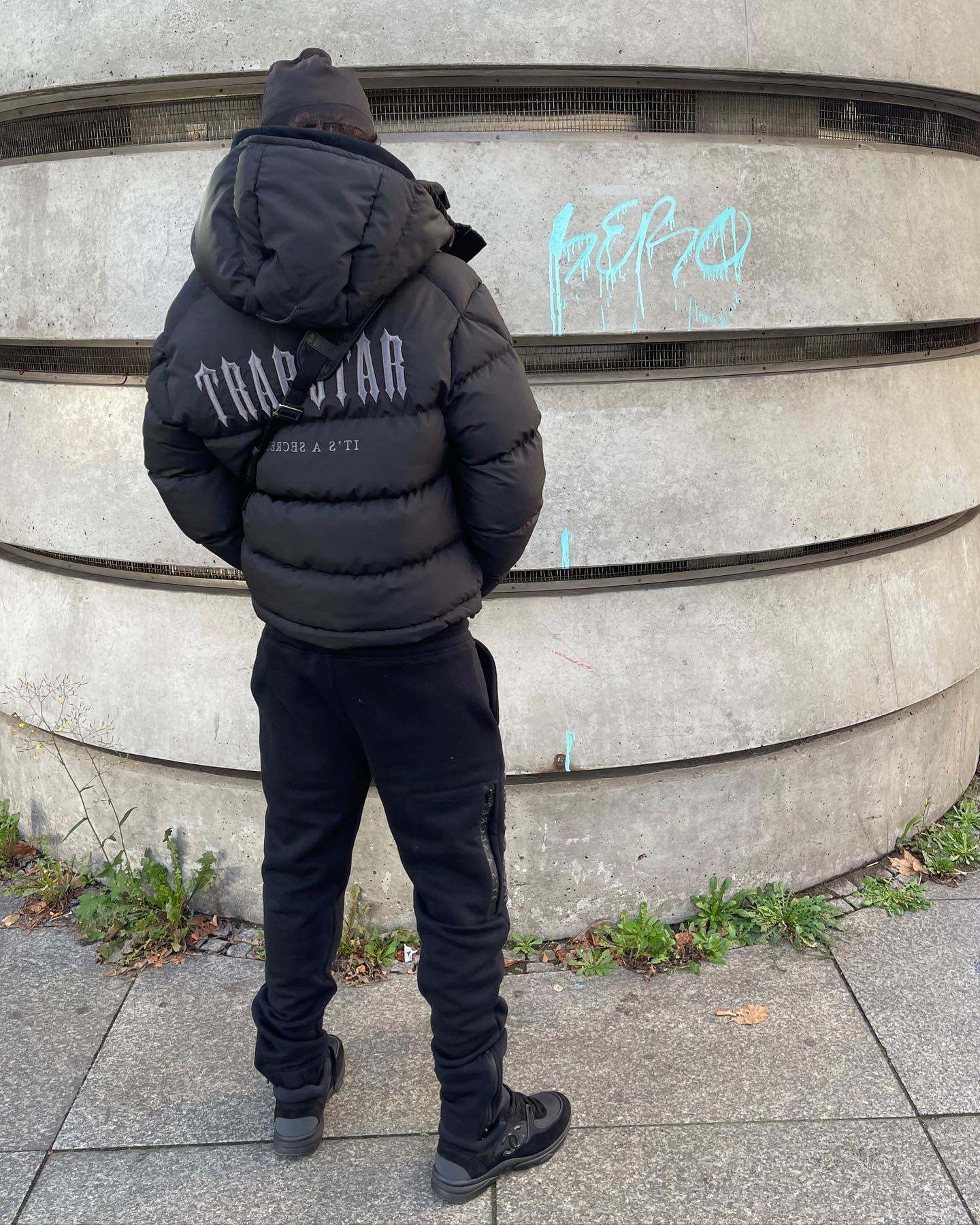 Trapstar连帽冬季新款原创羽绒棉服夹克美式高街外套潮牌加厚保暖-阿里巴巴
