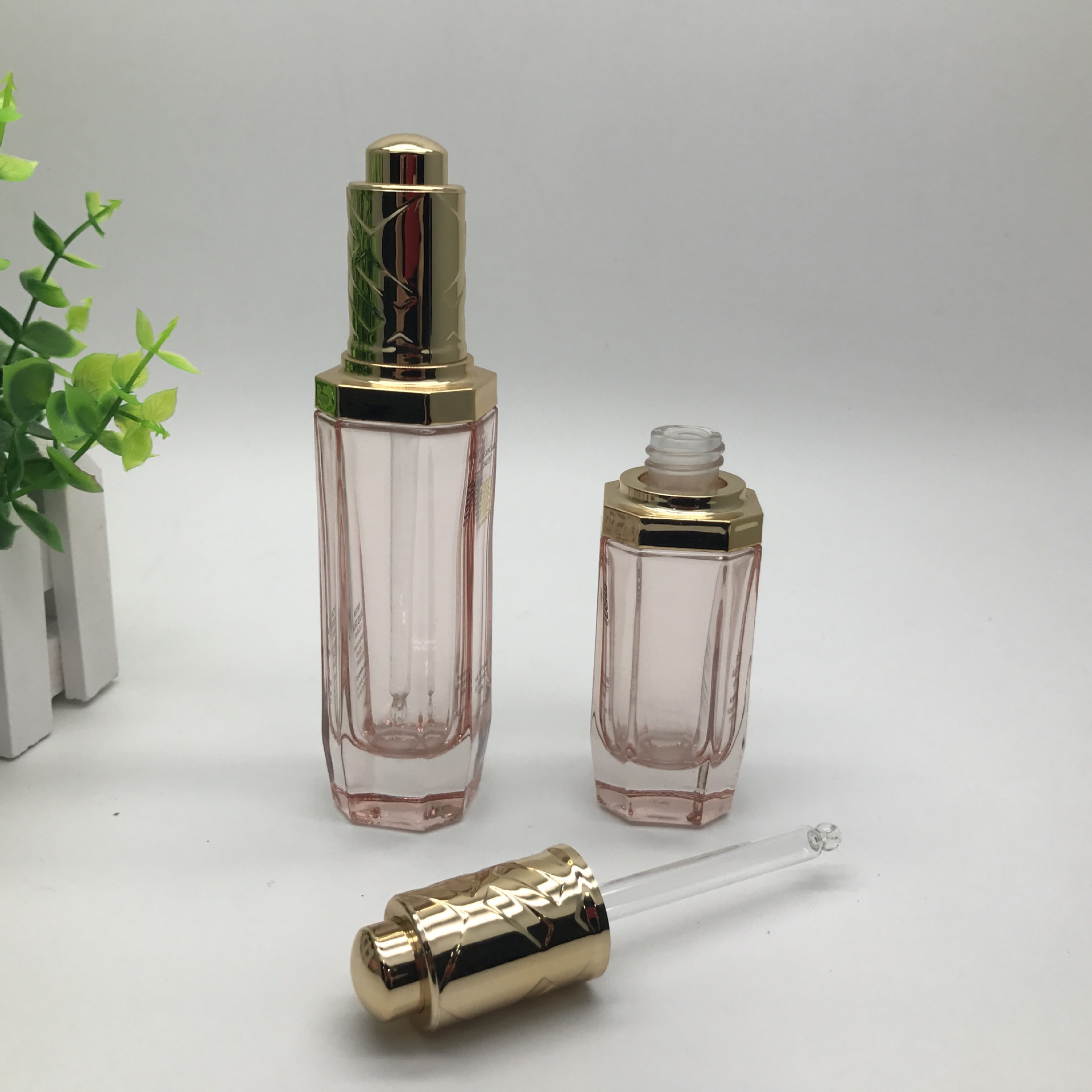 现货批发高档水晶玻璃瓶化妆品瓶精华液瓶香水瓶水乳分装套装透明-阿里巴巴