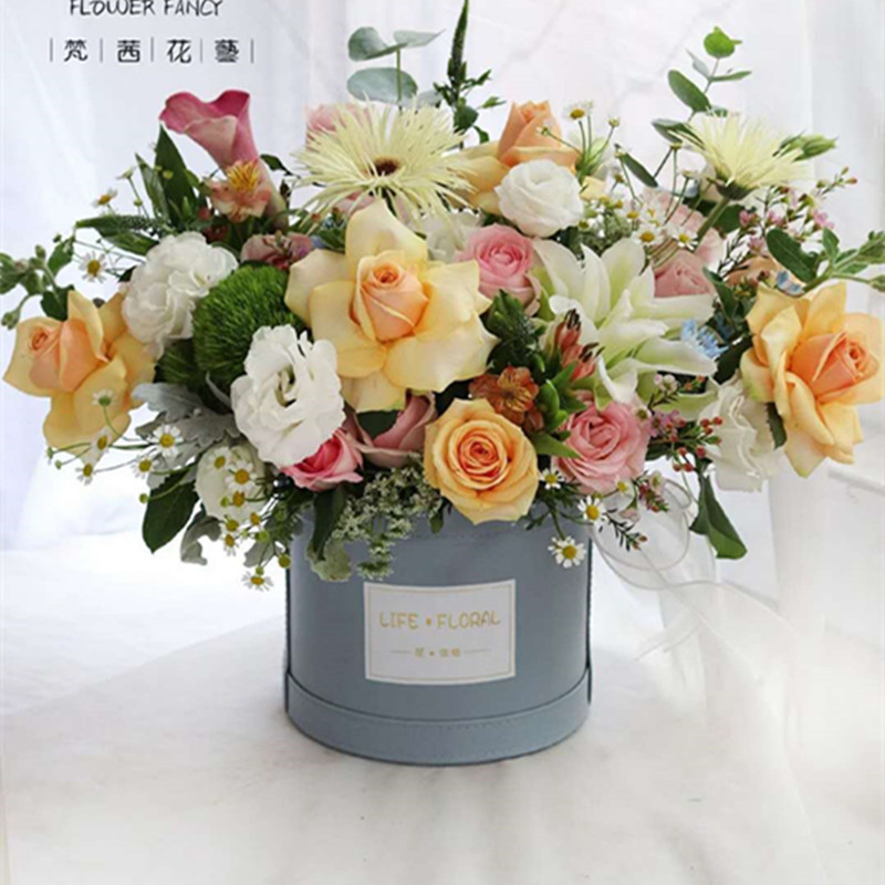 现货手提皮质抱抱桶花盒圆形伴手礼盒韩式插花桶七夕玫瑰花束礼盒-阿里巴巴