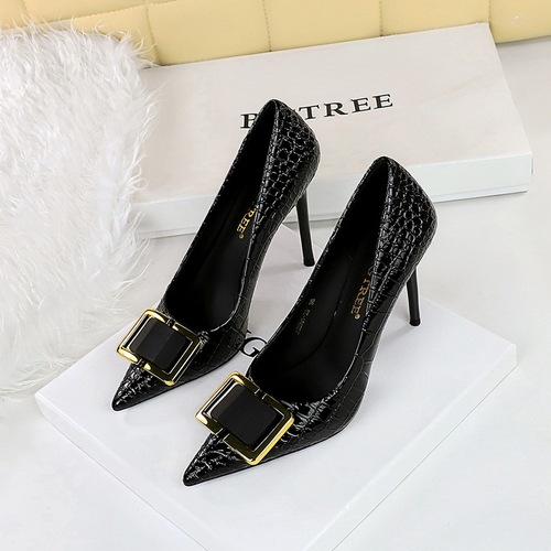 3391-K57 Wind High Heels Women's Shoes Thin Heels Vintage Stone Pattern ...
