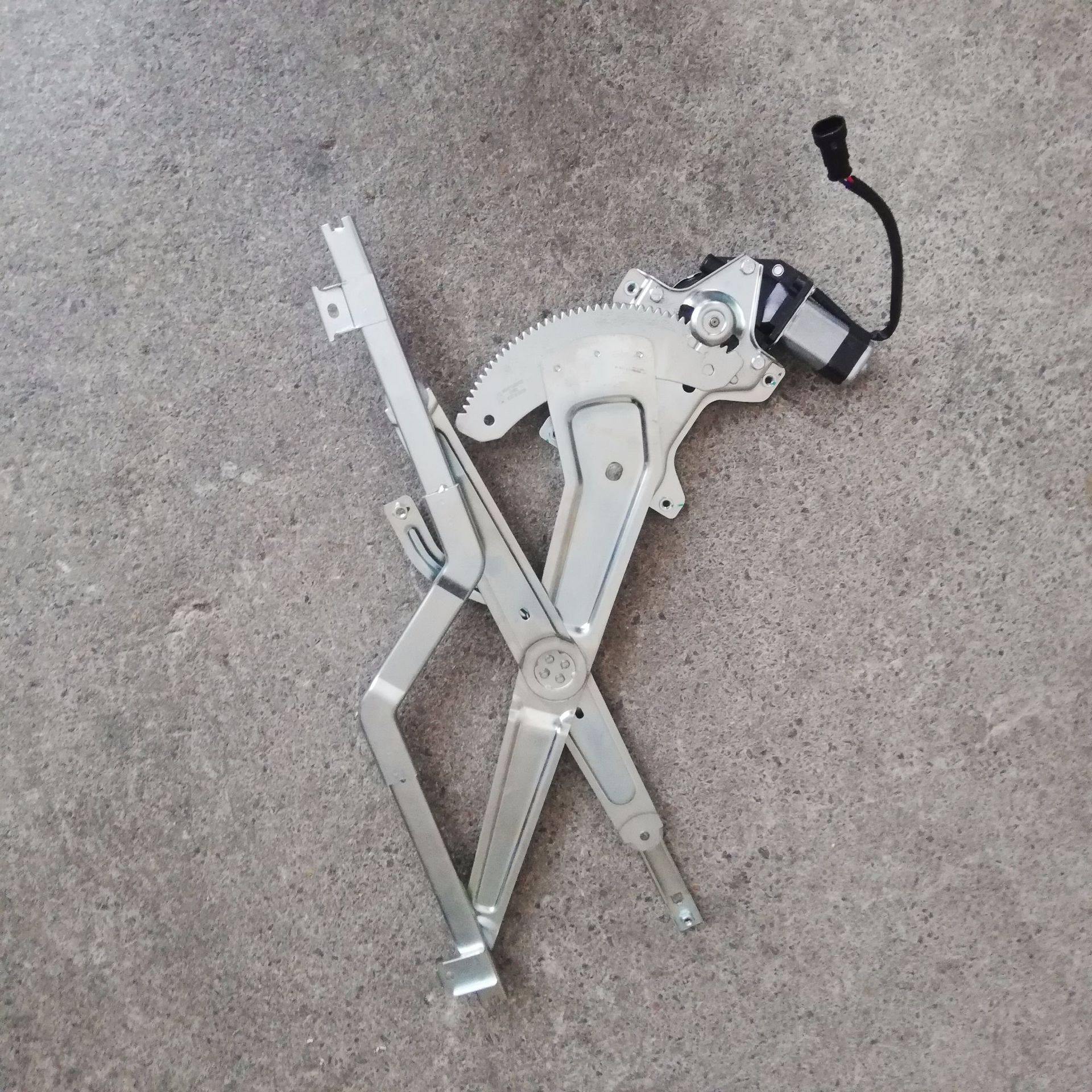 豪沃336 371 420配件 陕汽车配件 WG1671330202 右玻璃升降器总成-阿里巴巴