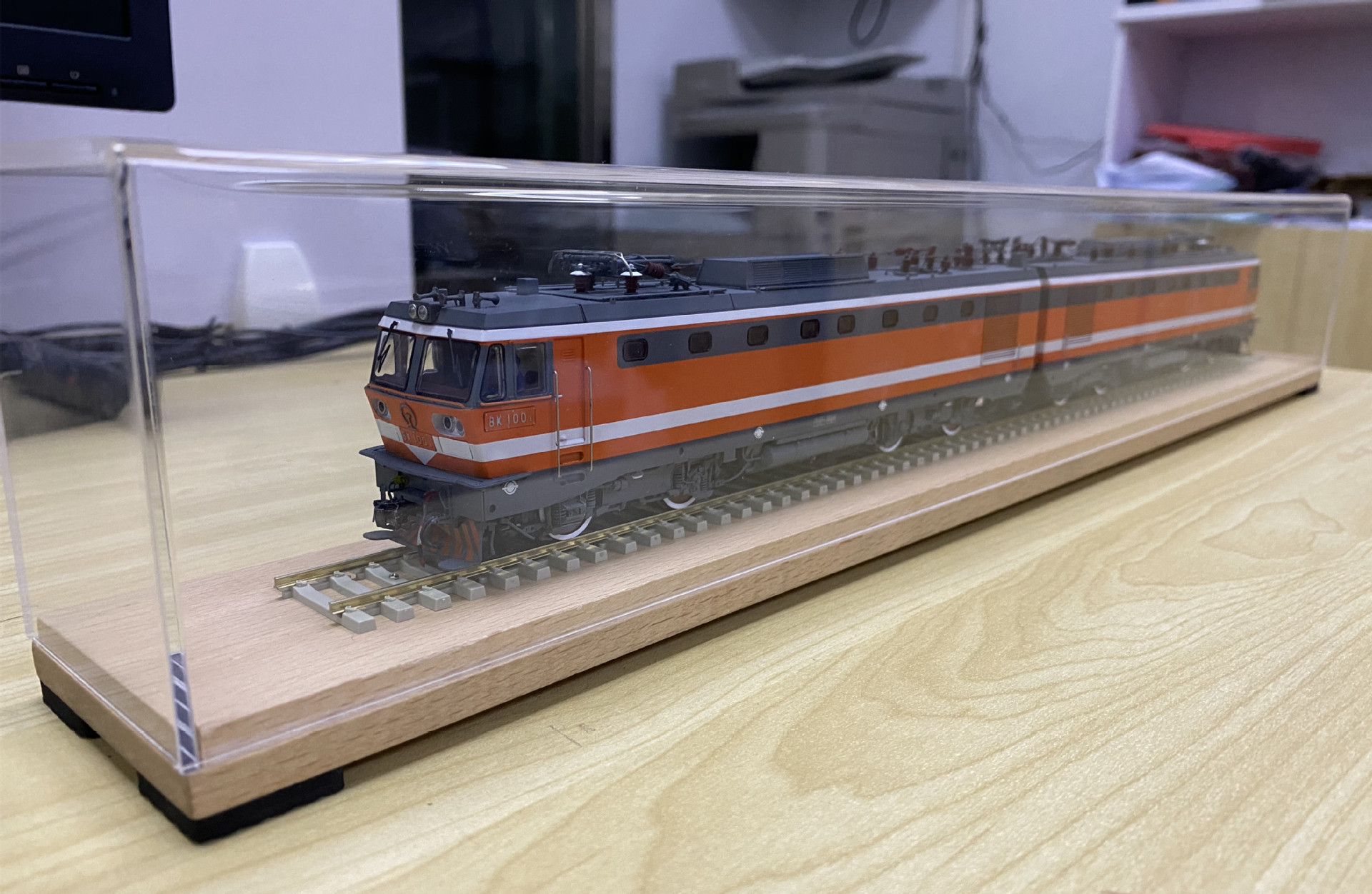 [Spot] Changming train model train model display box treadmill HO/N ...