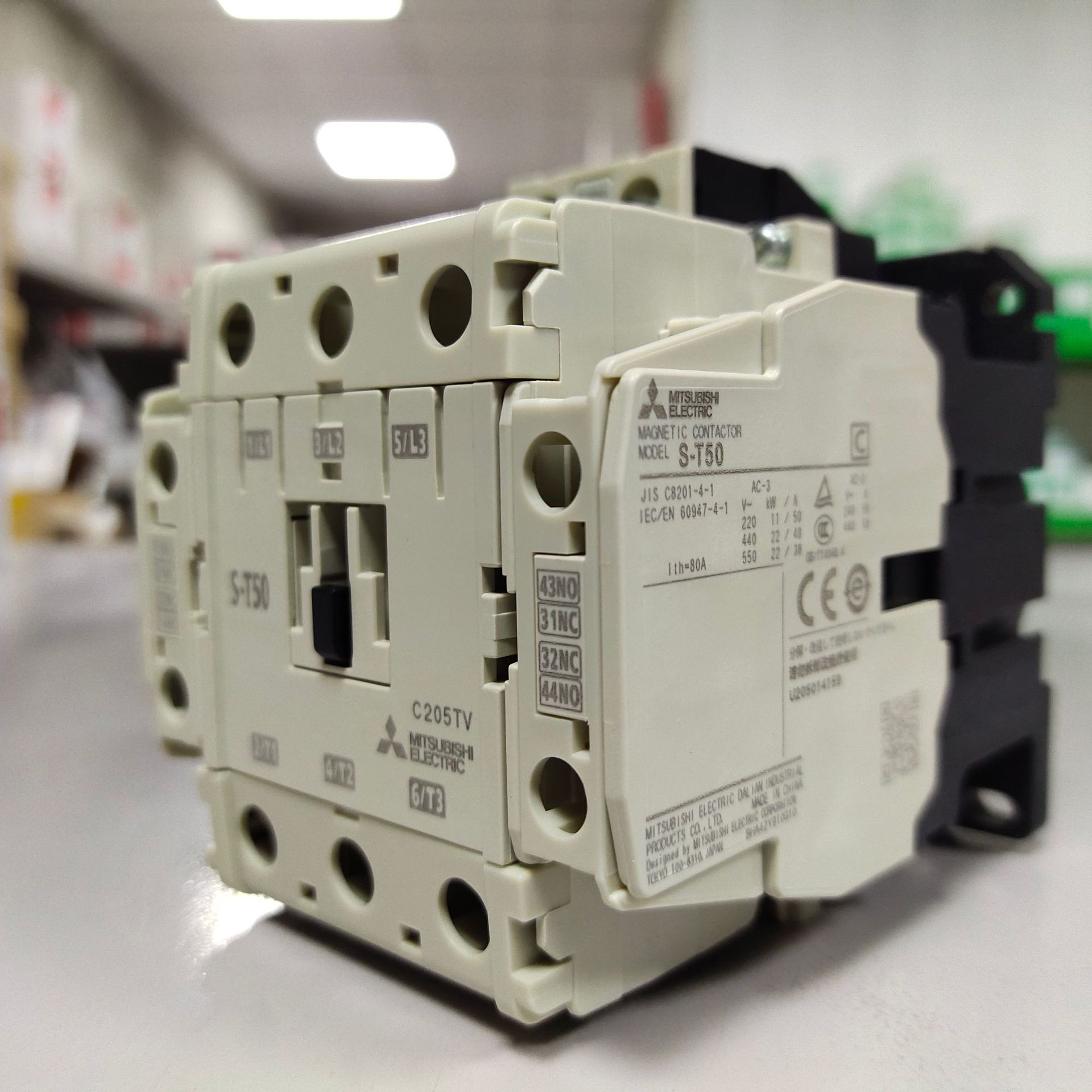 原装Mitsubishi断路器全新NF30-CS 2P 10A特卖-阿里巴巴