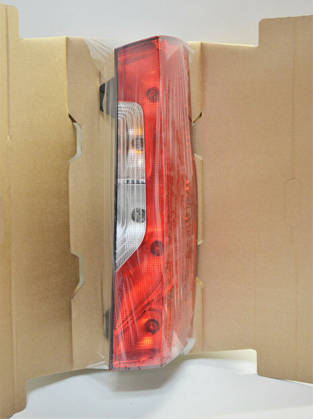 适用于 奔驰 凌特 MERCEDES SPRINTER W910 2018-2020款 尾灯总成-阿里巴巴