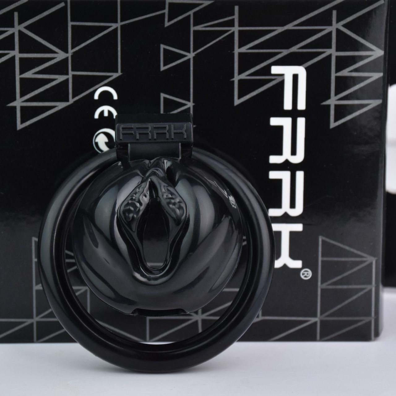 FRRK伪娘贞操锁黑色系变装锁欲仿真阴部cb锁情趣防自慰贞洁锁玩具-阿里巴巴