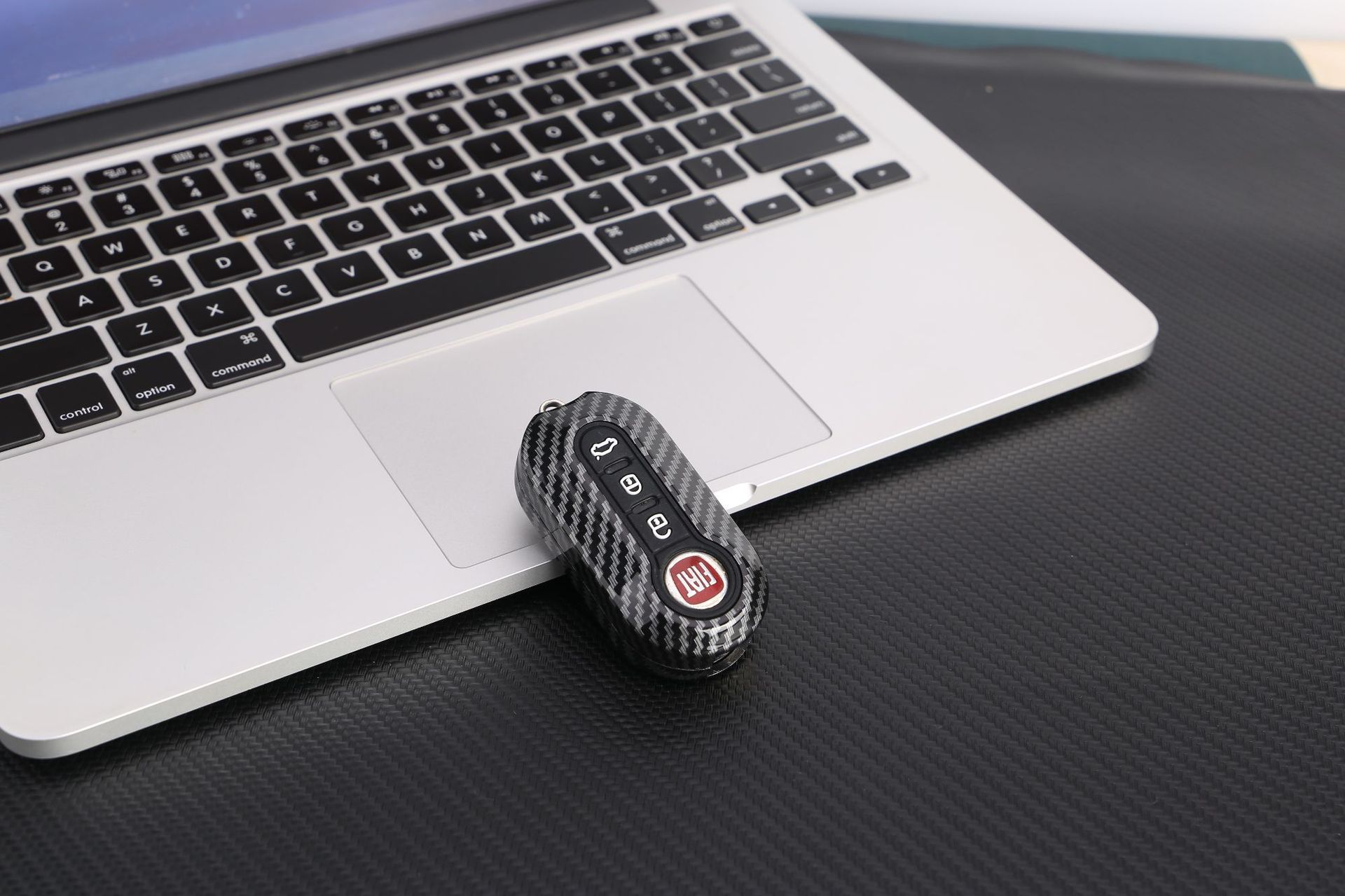 适用于海外菲亚特菲翔老菲亚特Ottimo致悦碳纤纹钥匙壳包跨境热销-阿里巴巴