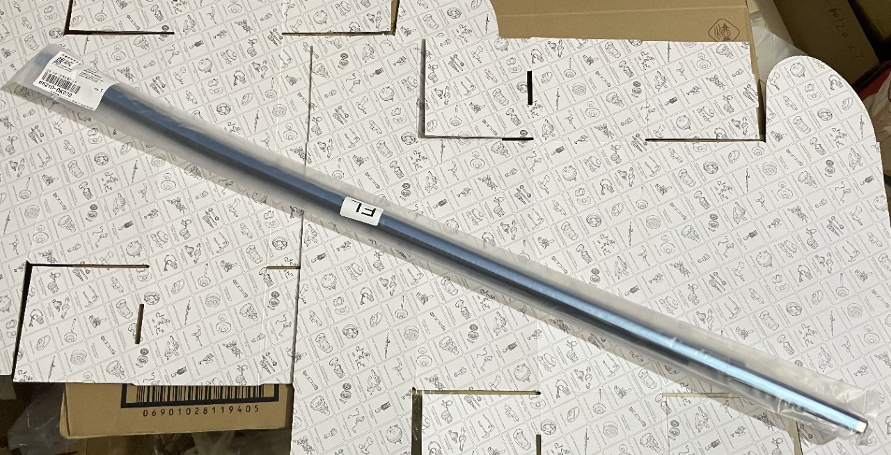 68160-0K070 HILUX右前门玻璃外电镀压条电销现货库存谢绝还价-阿里巴巴