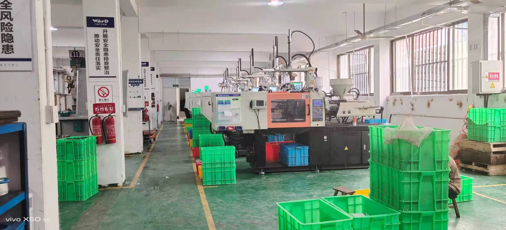 805-122-541 4芯防水连接器宝马氧传感器插头电子元器件805122541-阿里巴巴