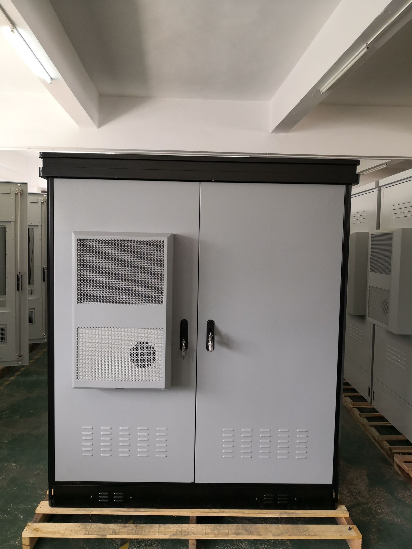 5KW机柜空调 户外储能集装箱用5000W壁挂式工业空调（具备认证）-阿里巴巴