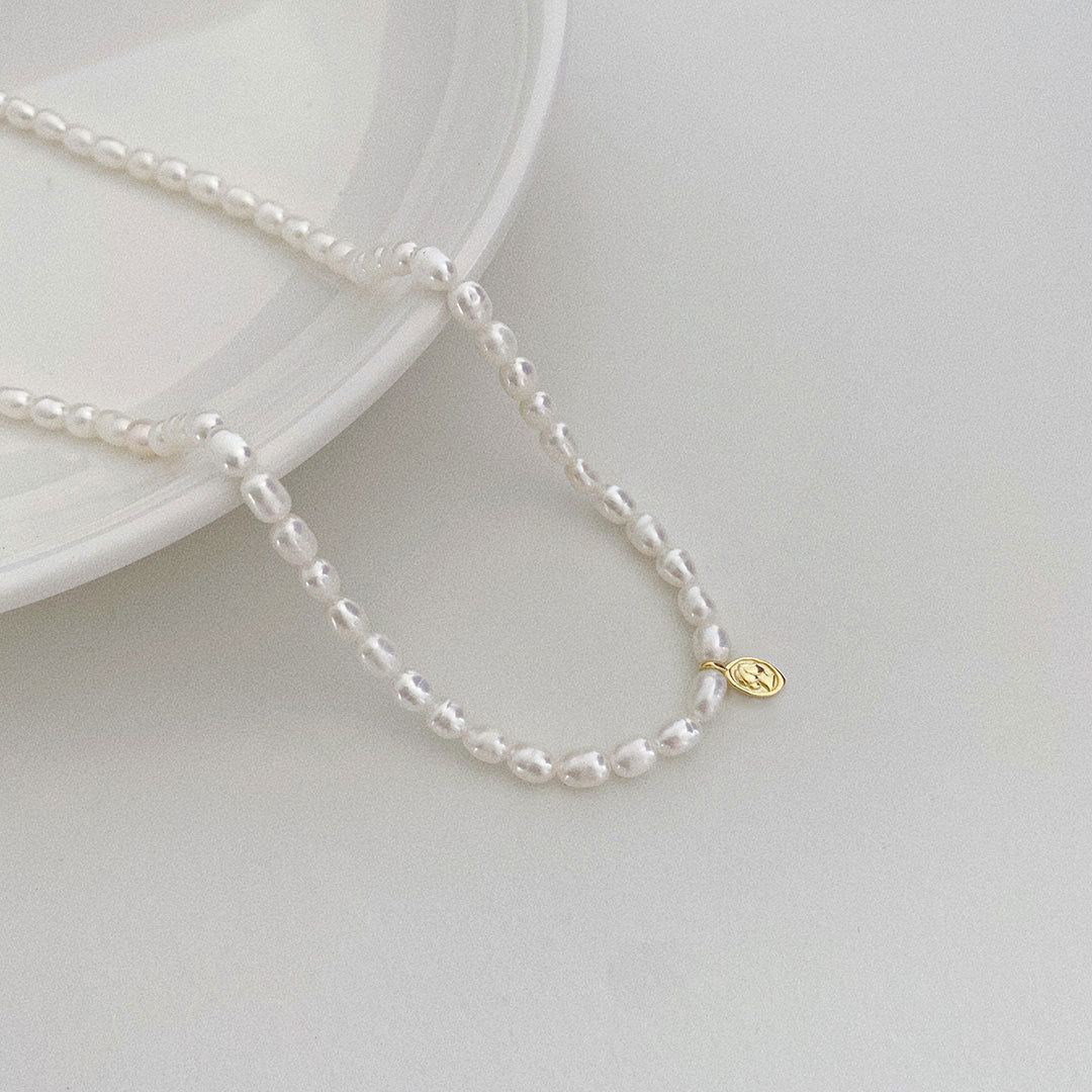 雍程ins小众设计椭圆人像吊坠珍珠锁骨链925纯银金色时尚女生项链-阿里巴巴