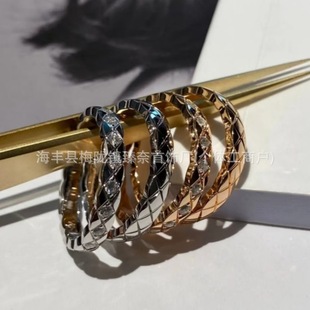 CNC精工高版本小香风coco菱格戒指女窄宽版情侣对戒厚镀18k玫瑰金-阿里巴巴