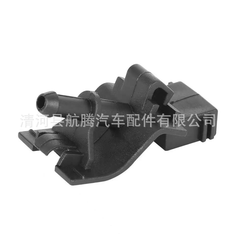 适用卡罗拉雷凌逸致致炫喷水嘴机盖喷嘴85381-30110 85381-12300-阿里巴巴