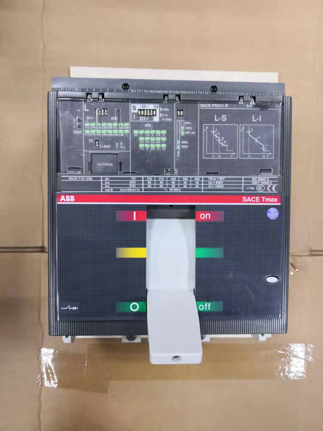 XT5N400 TMA400-4000 3P FF UL 10250150 1SDA102444R1-阿里巴巴