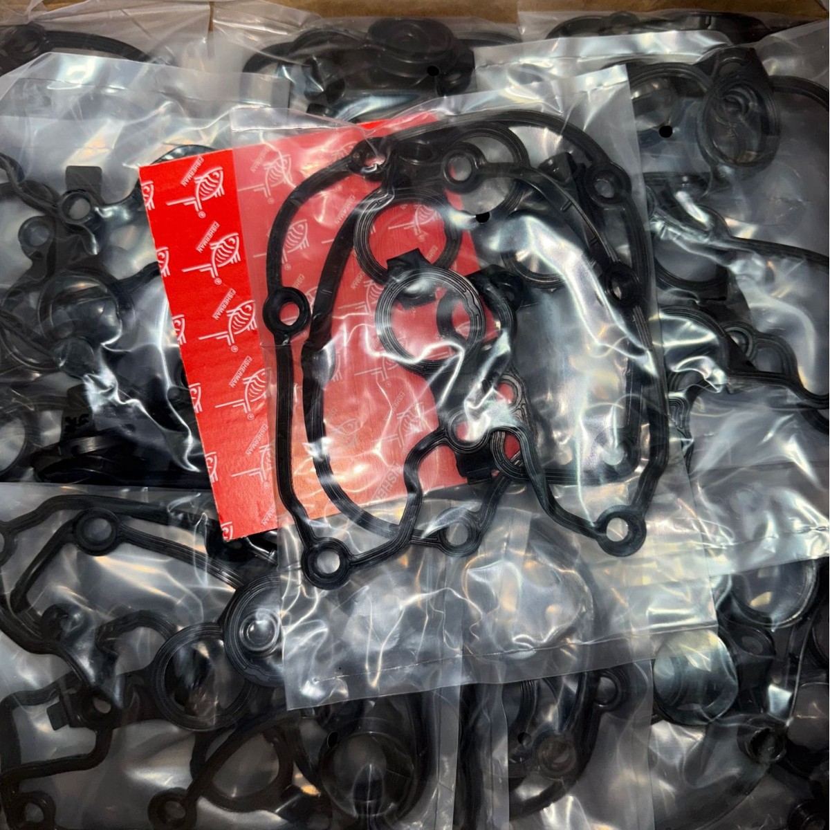 07K103483 07K103483B VALVE COVER GASKET 2.5L BPR BGP CBUA BO-阿里巴巴