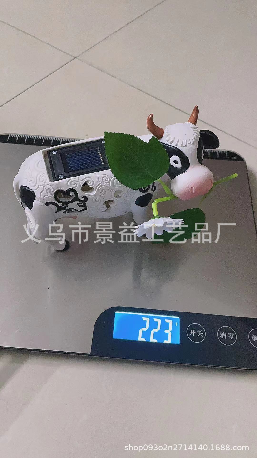 雏菊牛太阳能灯Daisy Cow Solar Light树脂摆件花园装饰牛厂家-阿里巴巴