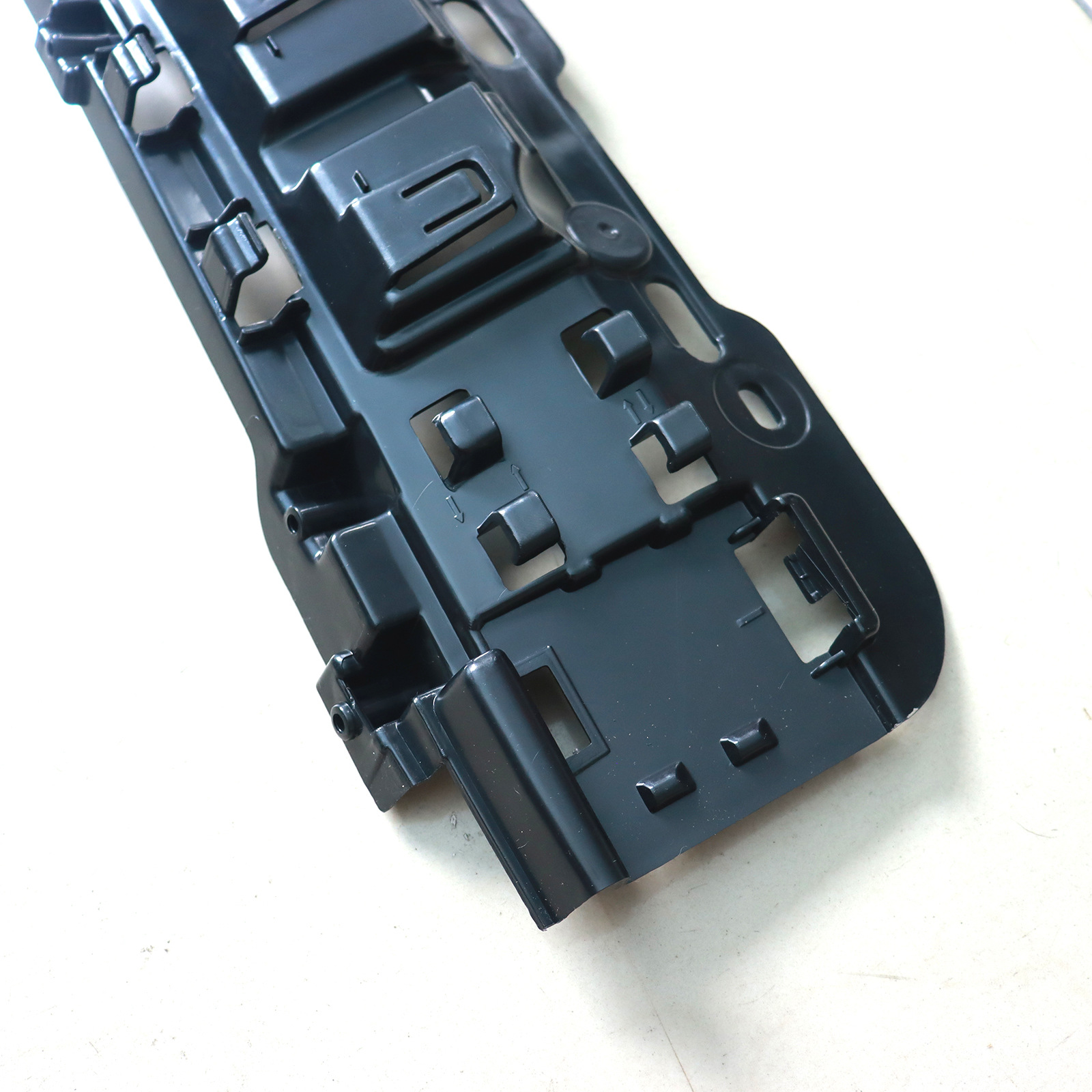 现货供应适用于宝马G05 X5 M汽车后保险杆支架51128070332-阿里巴巴