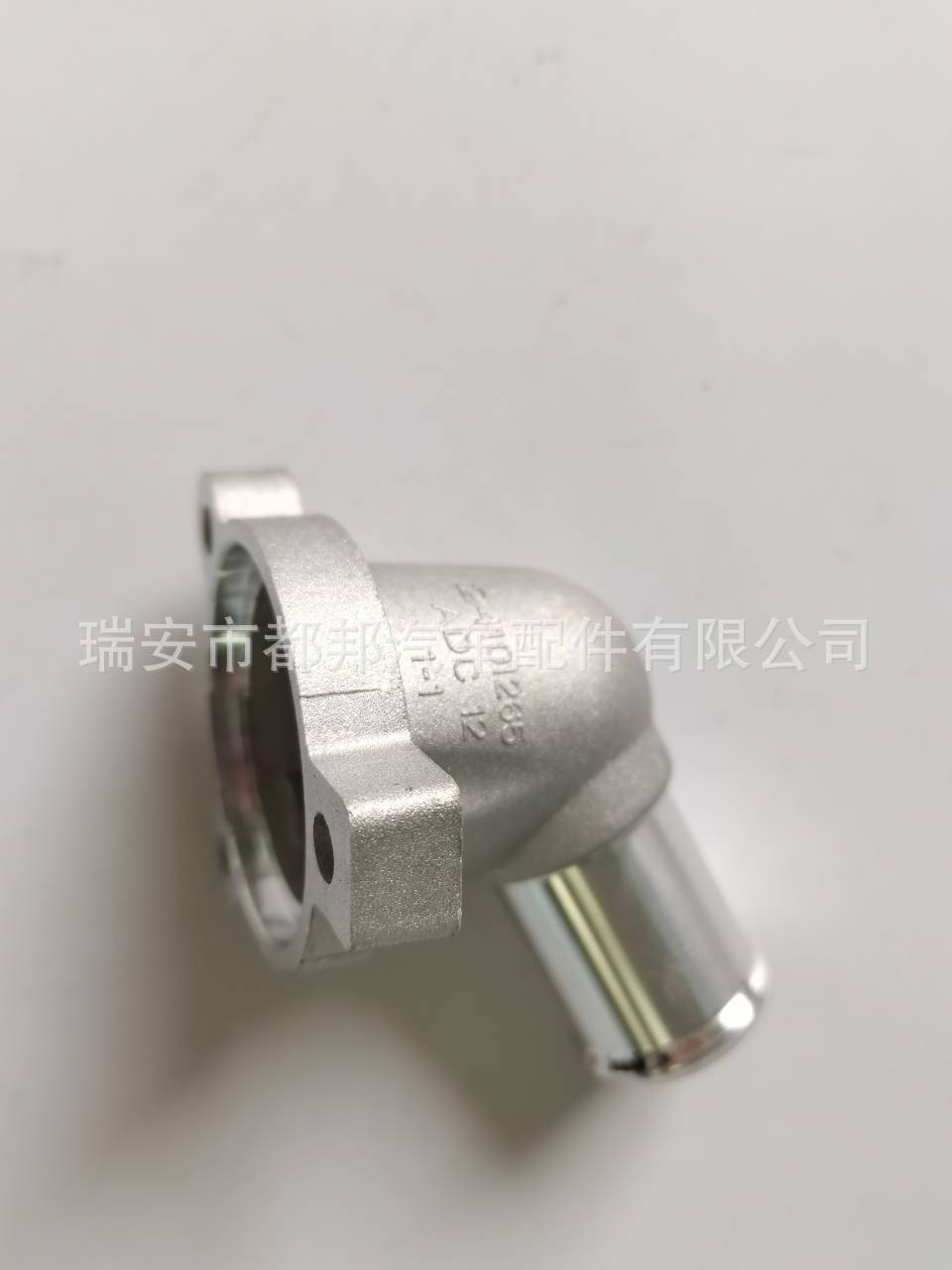 24101265 汽车配件 节温器壳体 适用GM SQ-20439-阿里巴巴