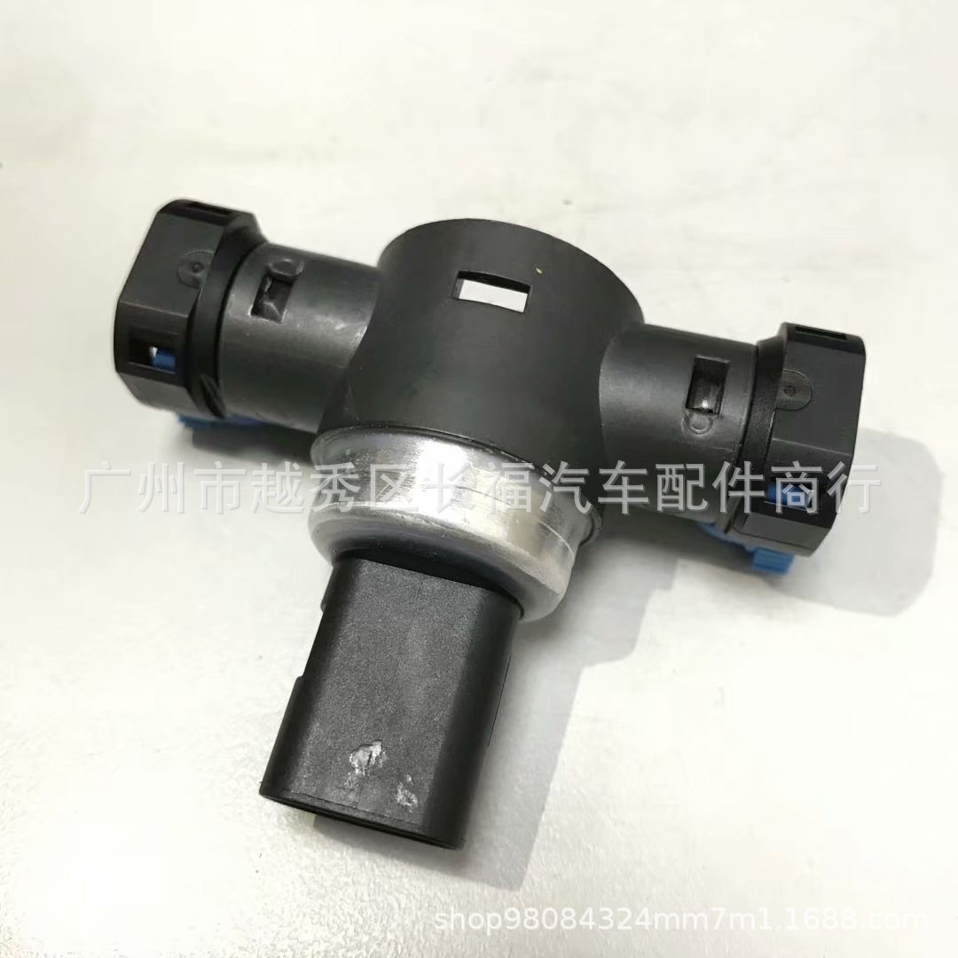 适用于富豪沃尔沃V40S60V60XC60S80燃油压力传感器31432653 8152B-阿里巴巴