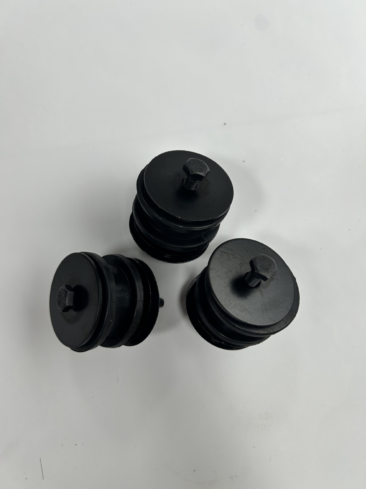 适用于特斯拉汽车配件Model3 MY 电子扇支架胶墩 1118811-00-A-阿里巴巴