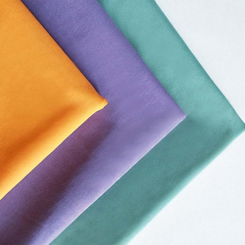 感温温变布料工厂型现货涤纶感温变色面料透气桃皮绒120G遇水变色-阿里巴巴