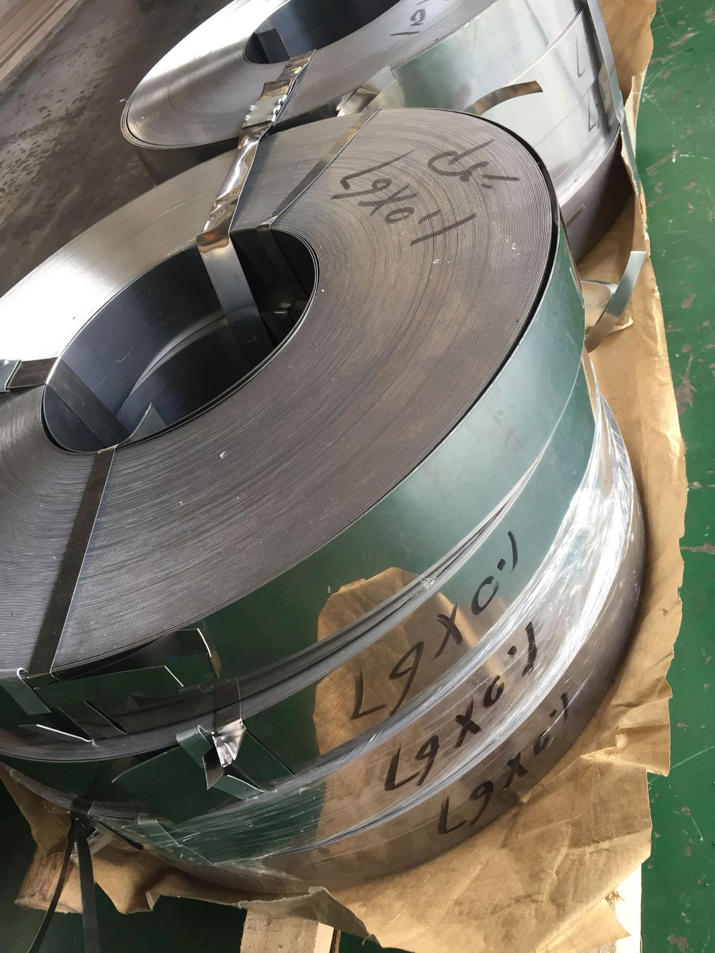 65Mn弹簧锰钢带 淬火发蓝特硬锰钢卷带 65Mn弹簧钢片高弹性锰钢-阿里巴巴