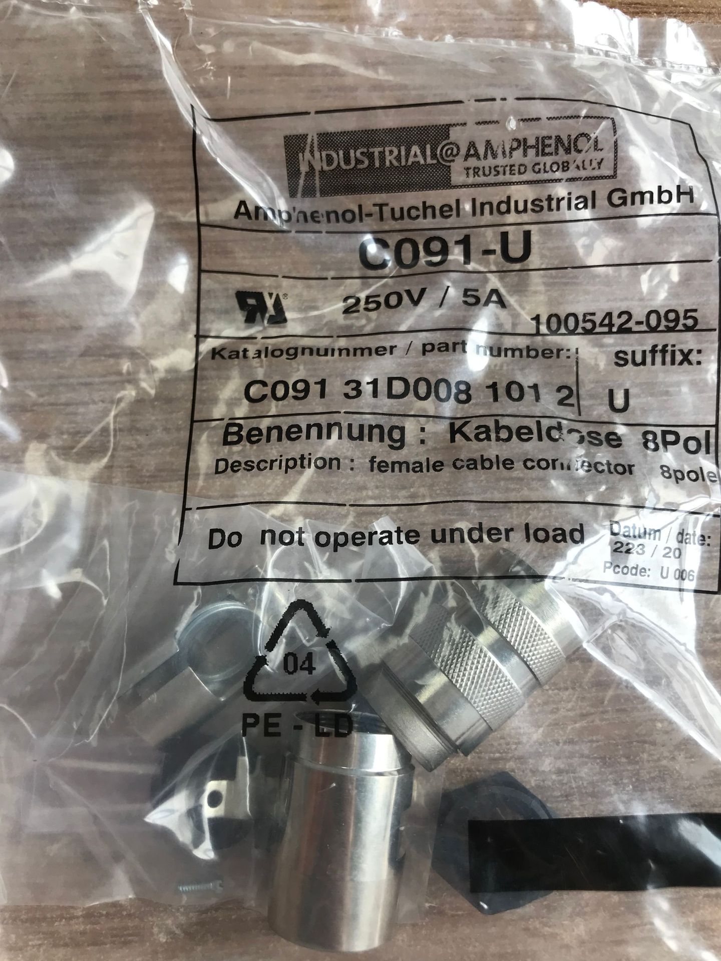 现货供应安费诺原装连接器C091-U系列（D：母插类型）-阿里巴巴