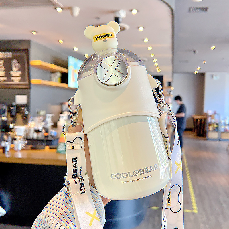 かわいい ins風 水筒 携帯便利316ステンレス子供用保温カップ新型大容量水杯卸売運動携帯型高容貌値ストローカップ｜「Cmall」