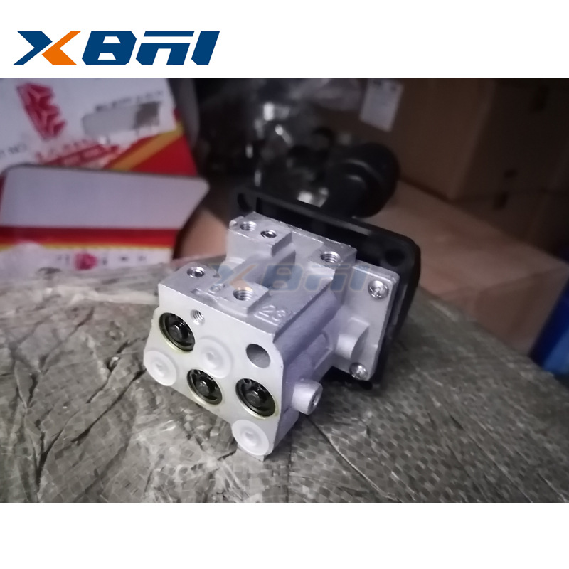 WG9719720025 WG9719720026 重汽豪沃雾灯豪沃10款前组合雾灯总成-阿里巴巴