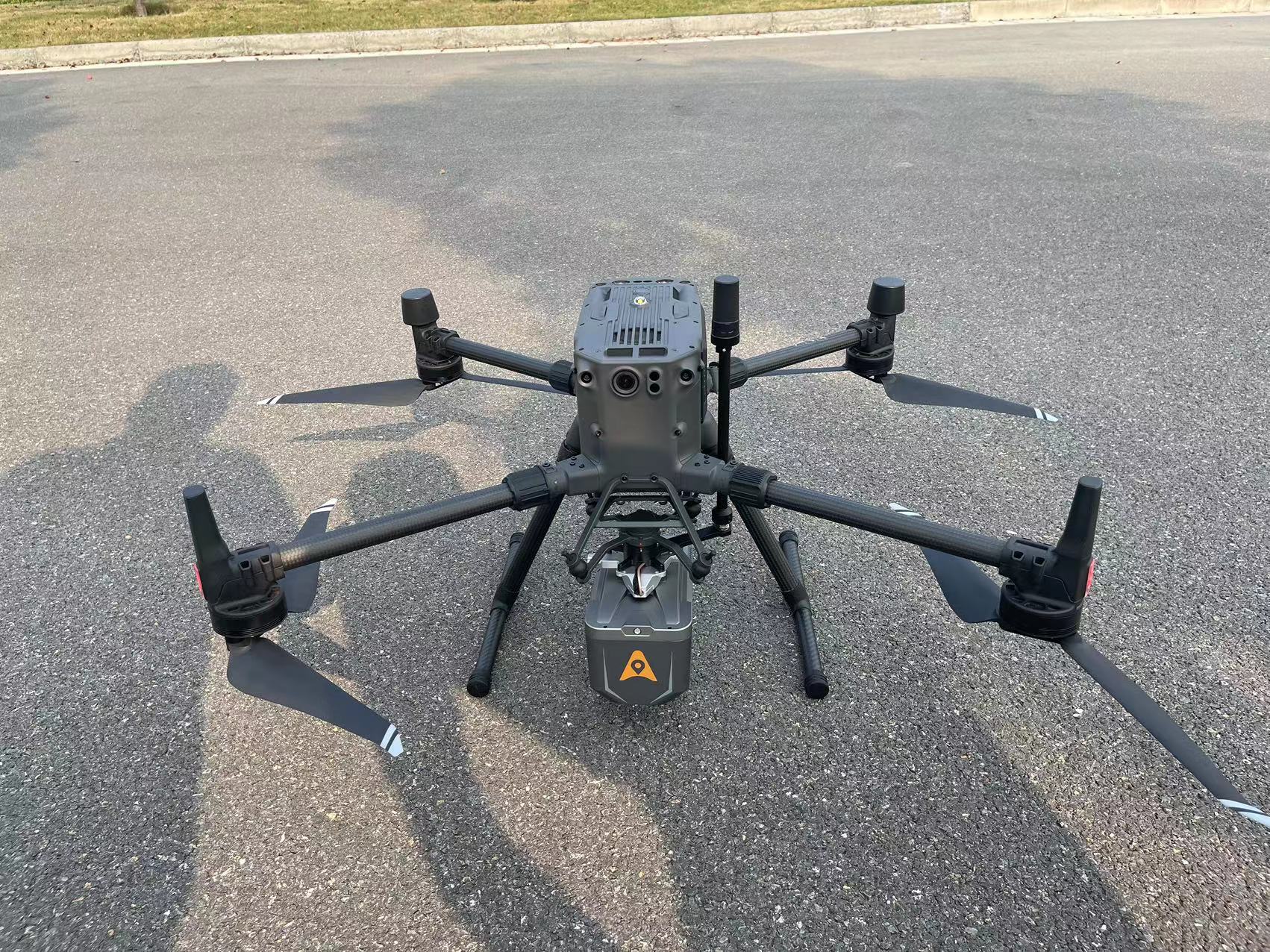 大疆 DJI御3e行业版专业御 Mavic 3T/3E电力巡检热成像无人机测绘-阿里巴巴